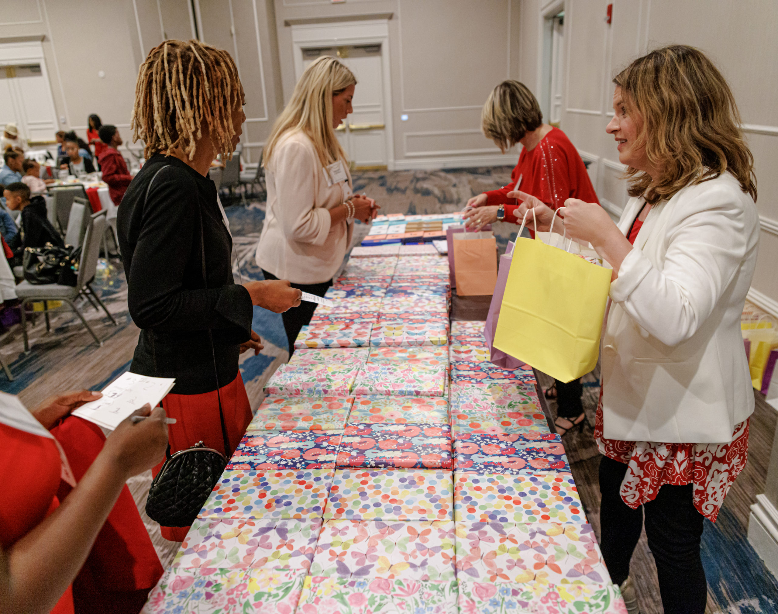 Joy Ministries – Giving a Hand Up to at risk children & Single Mothers